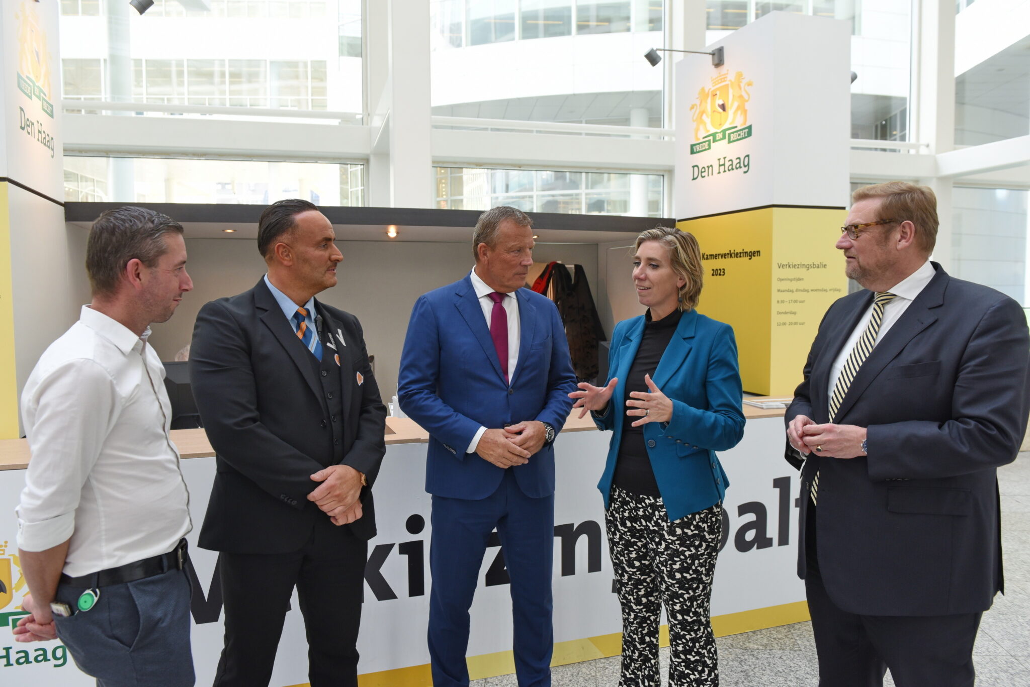 Werkbezoek Kamerlid Michon aan stadhuis Den Haag: Beveiliging ...